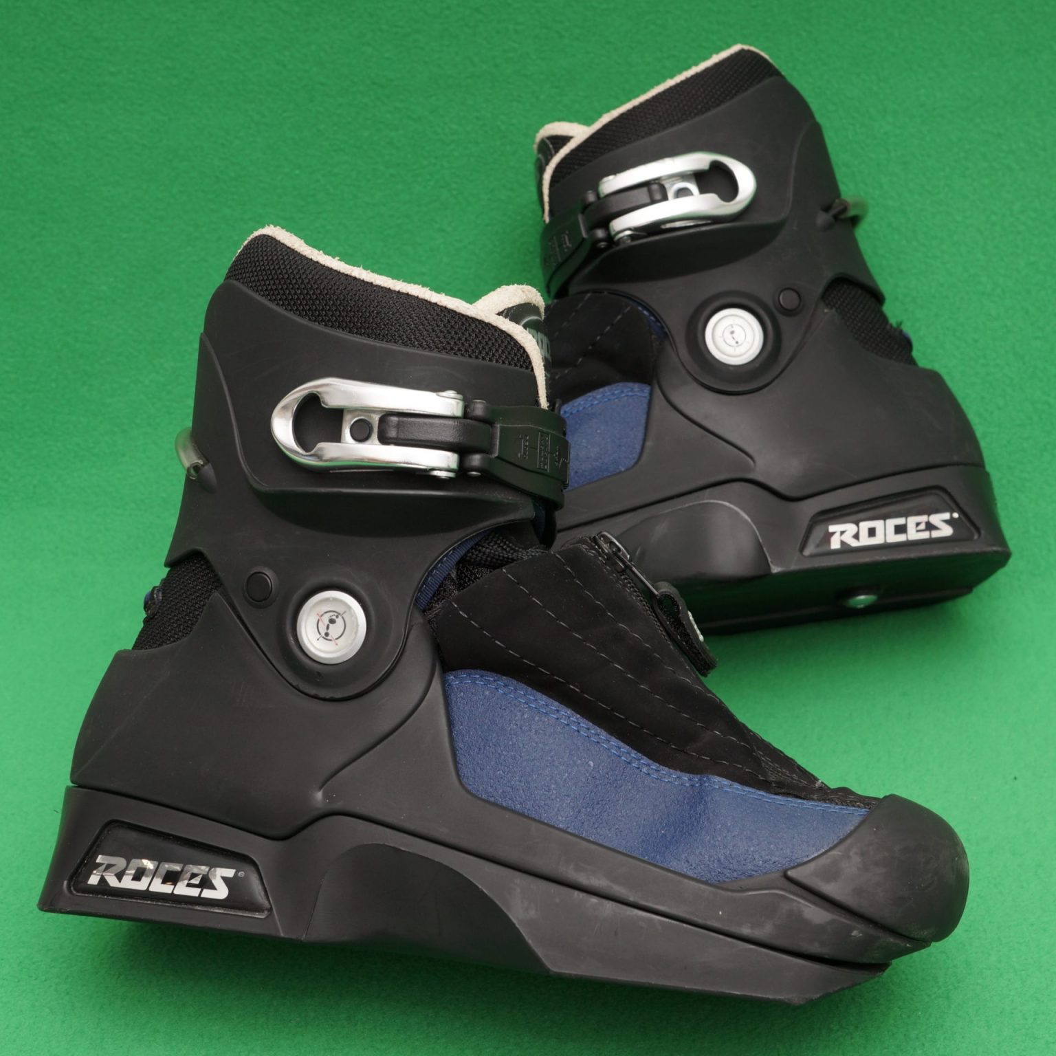 Roces Graal zipper black&blue - No Pro inlineskate winkel in Fryslan