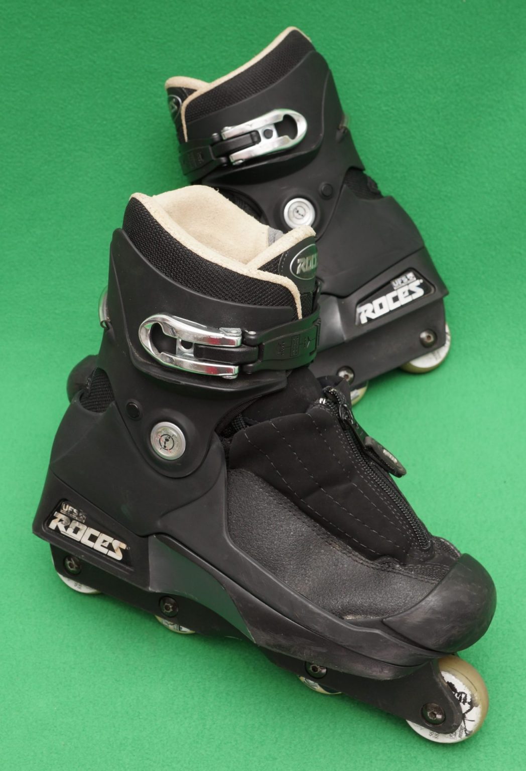 Roces Graal zipper black complete - No Pro inlineskate winkel in Fryslan