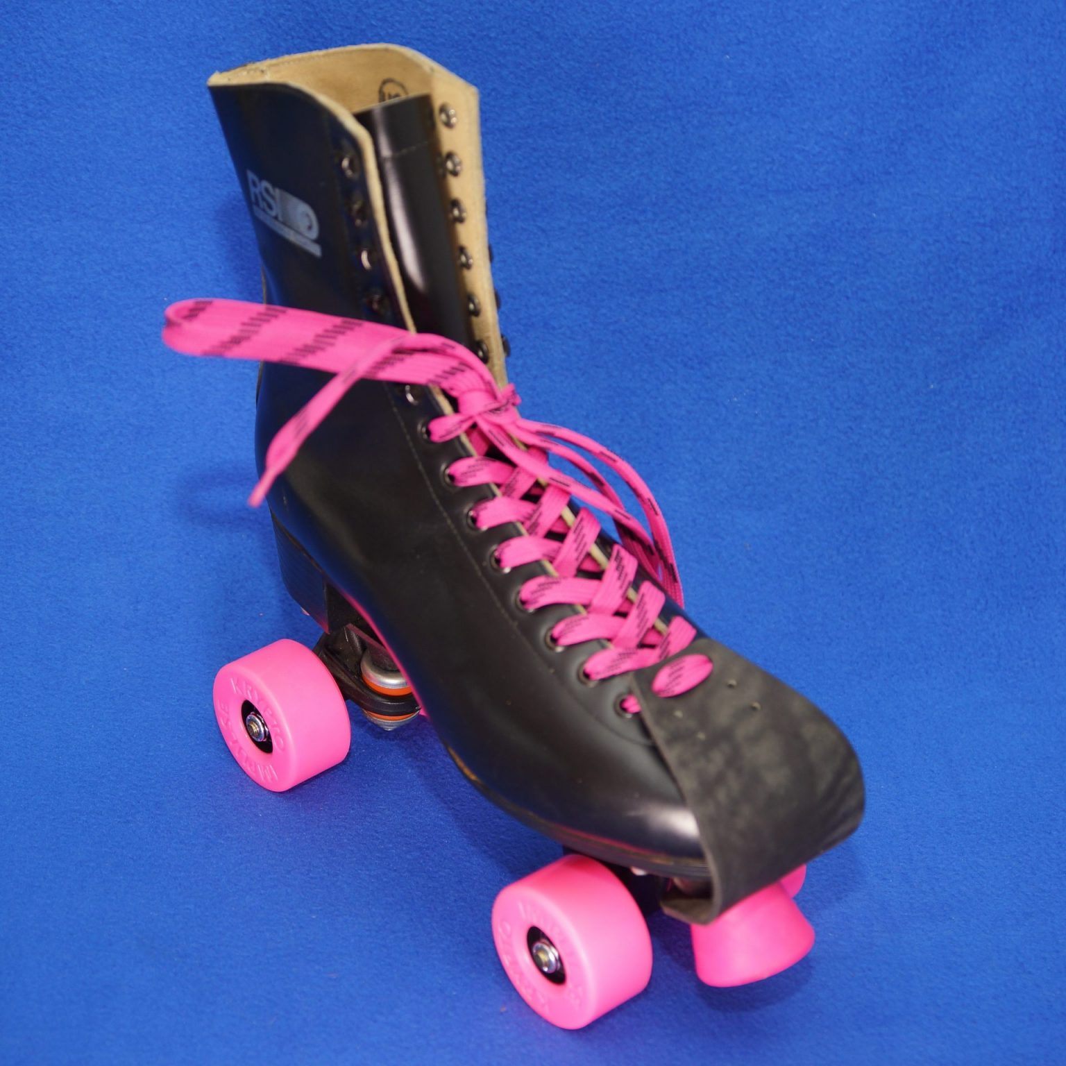 NOS RSI rollerskates with Pink Krypto Impulse wheels - No Pro